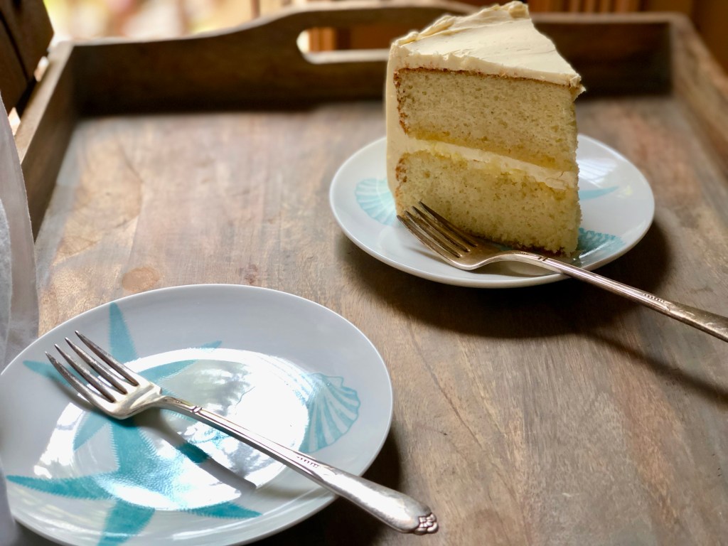yellow cake | apuginthekitchen